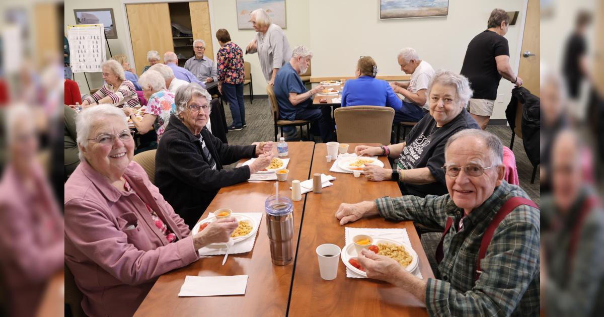Free Social Dining Meals for SNAP Recipients | SeniorsPlus Maine